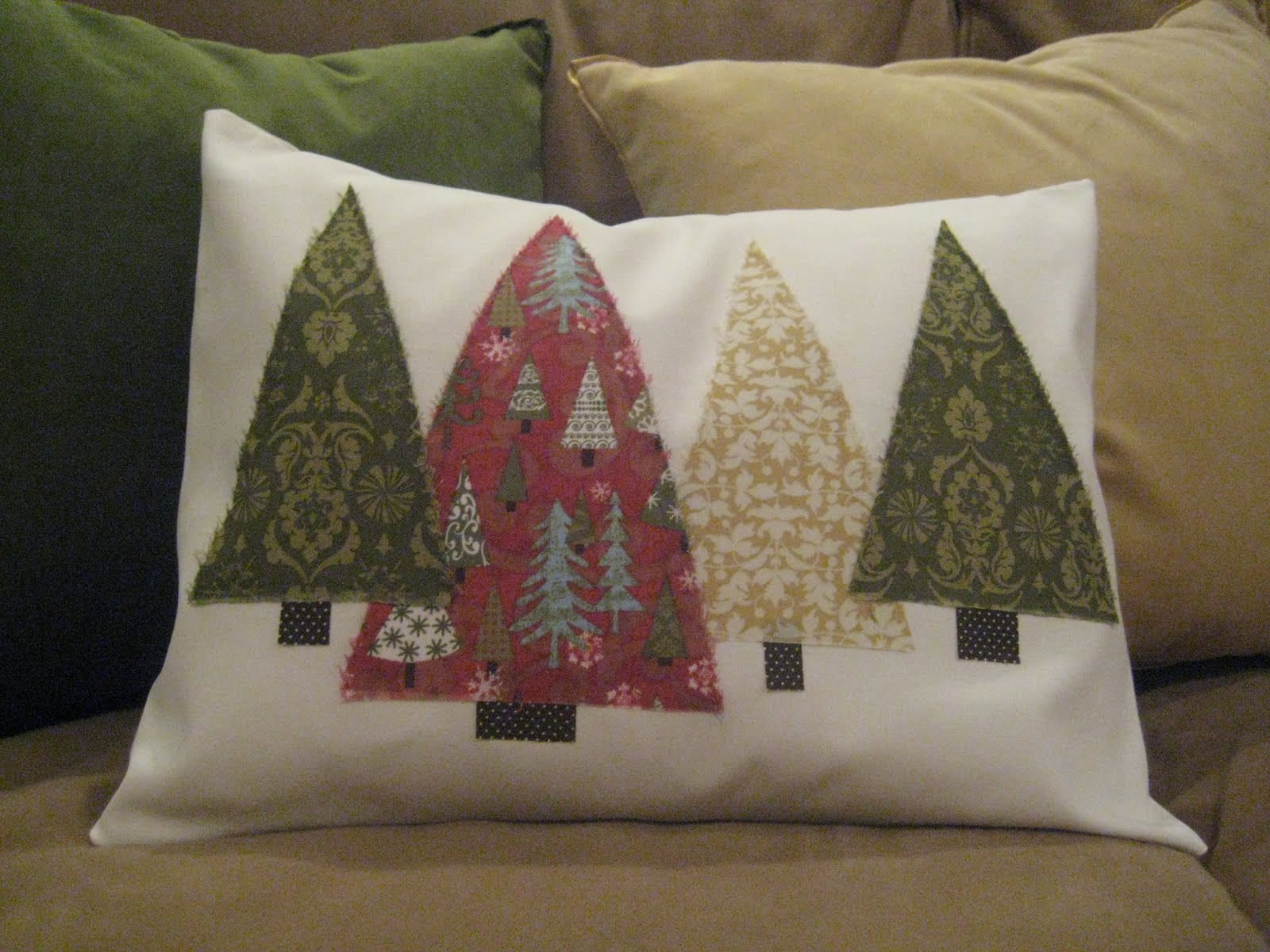 27 Stylish Diy Christmas Pillows To Brighten Your Home